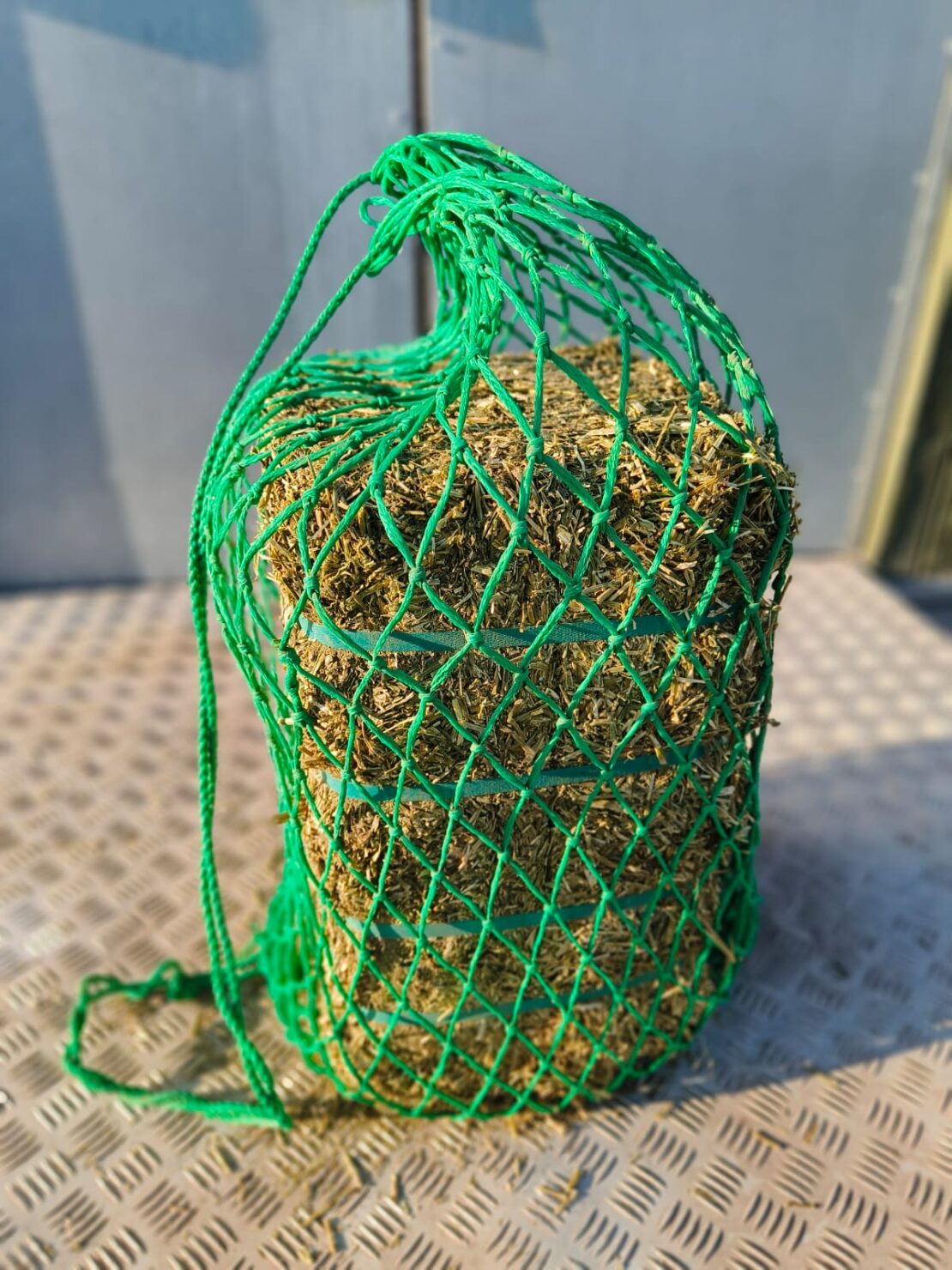 Hay net / Lucerne net - Poultry Management Services